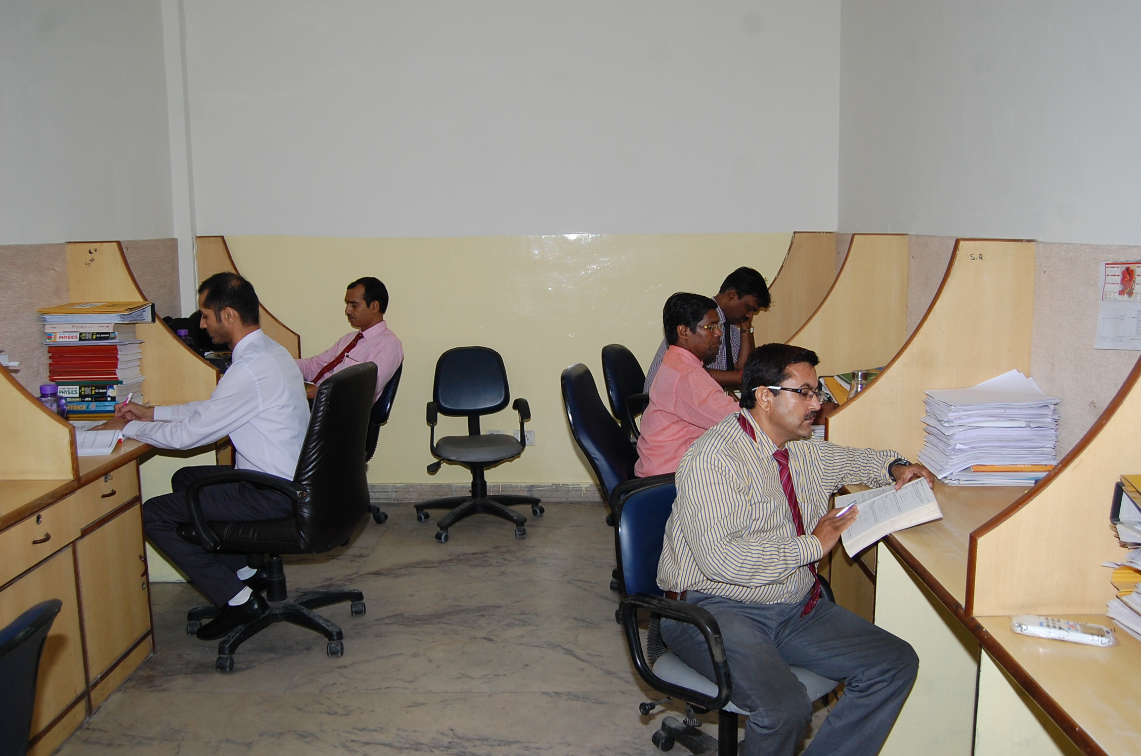 Lucknow Kapoorthala | AESL